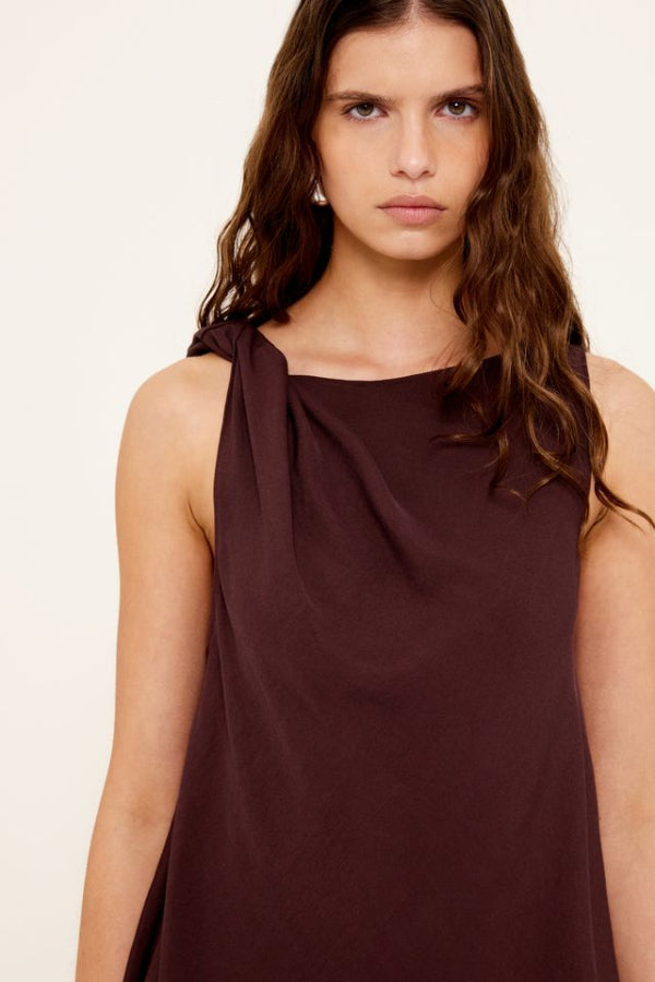 Elira Twist Top Chocolate | Coyote Boutique